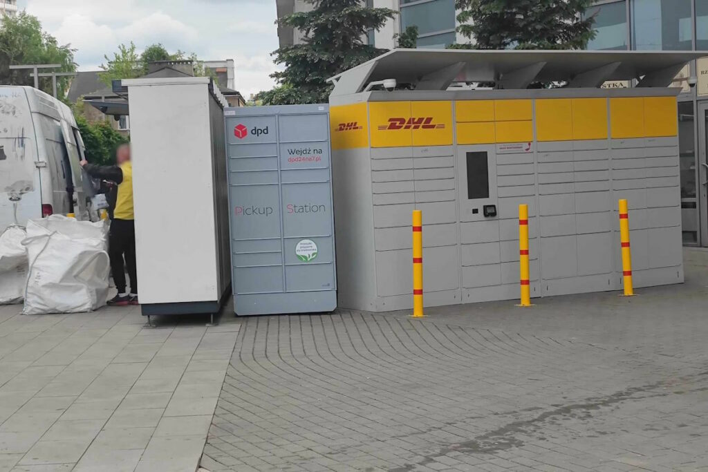Paczkomat, DHL, DPD | Warszawa W Pigułce